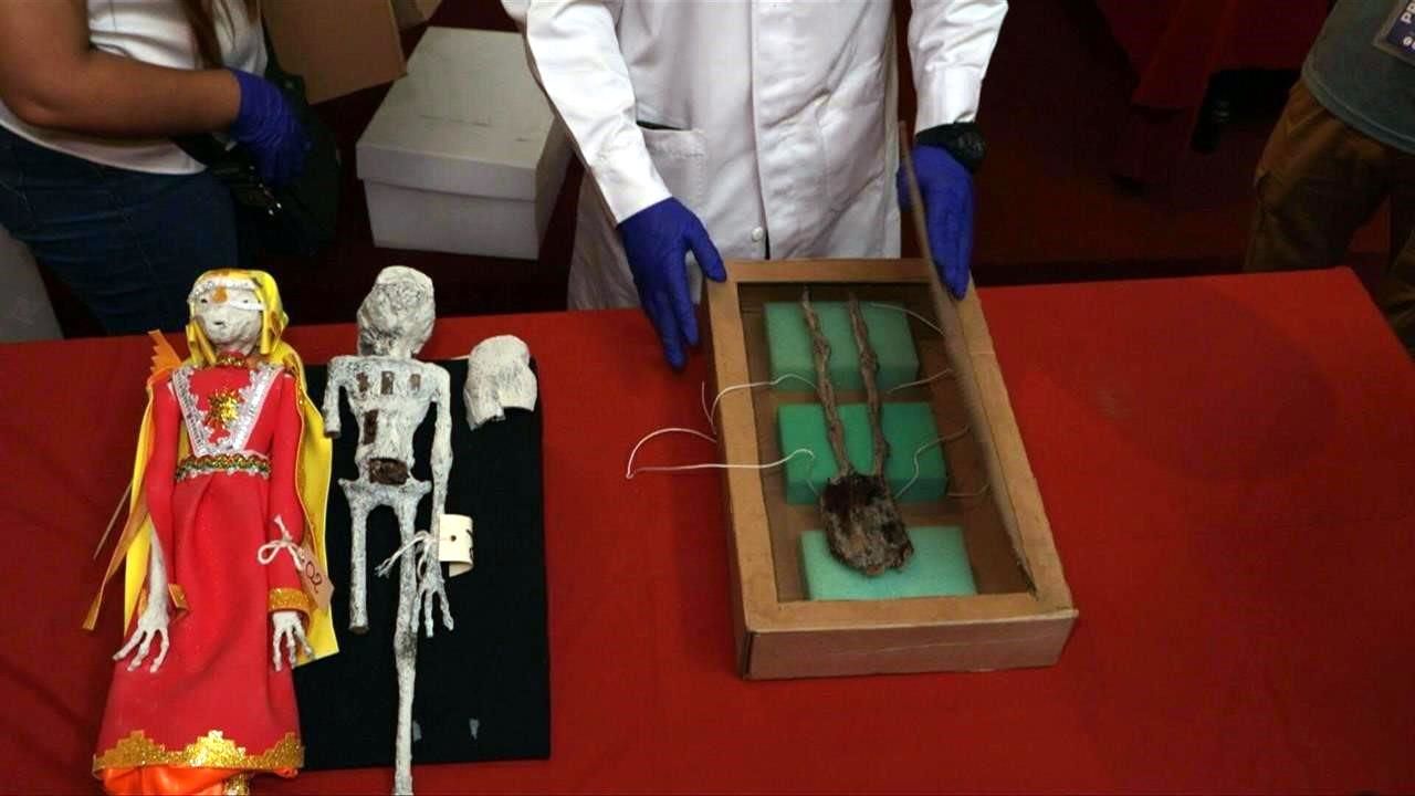 Perú califica de fraude las 'momias extraterrestres' Perú califica de fraude las 'momias extraterrestres'