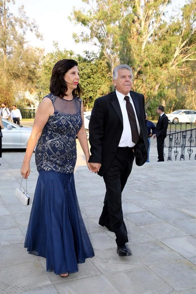 Se unen 'Pollo' Briseño y Alethia Sada