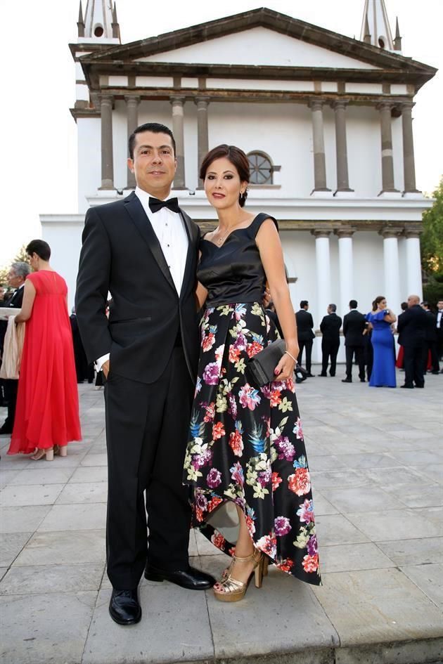 Se unen 'Pollo' Briseño y Alethia Sada