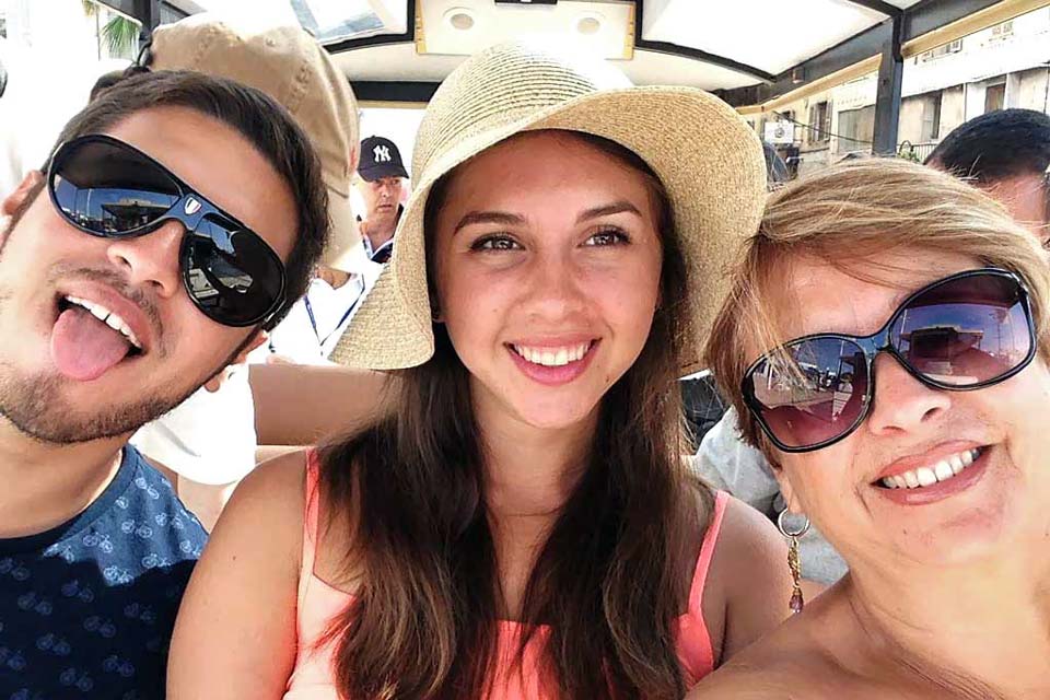 Ruth Elizondo's Instagram, Twitter & Facebook on IDCrawl