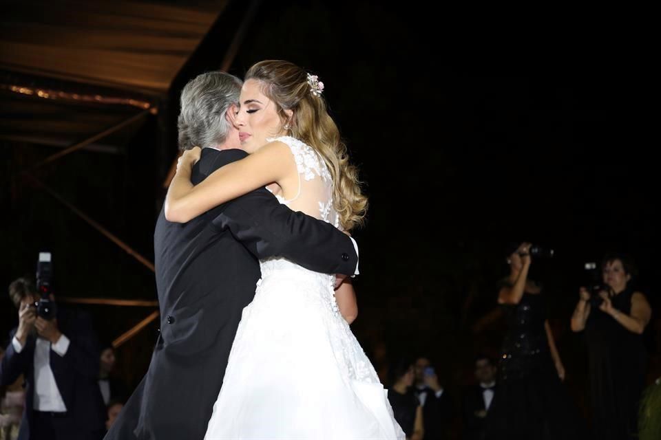 Se unen 'Pollo' Briseño y Alethia Sada