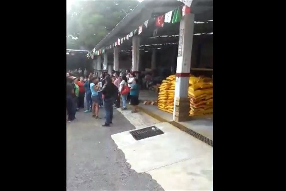 Acusan a DIF Morelos de acaparar