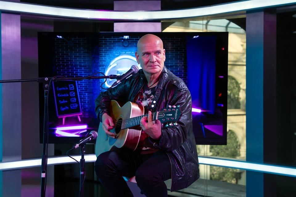 Vuelve Iván a la música tras pausa