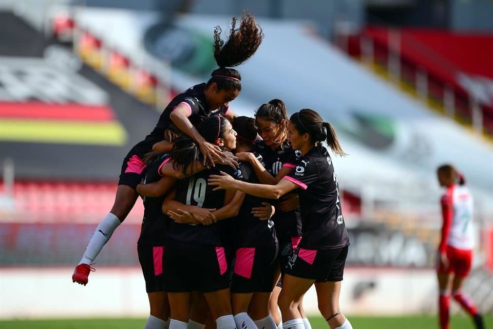 cancha.com --- Logran marca las Rayadas