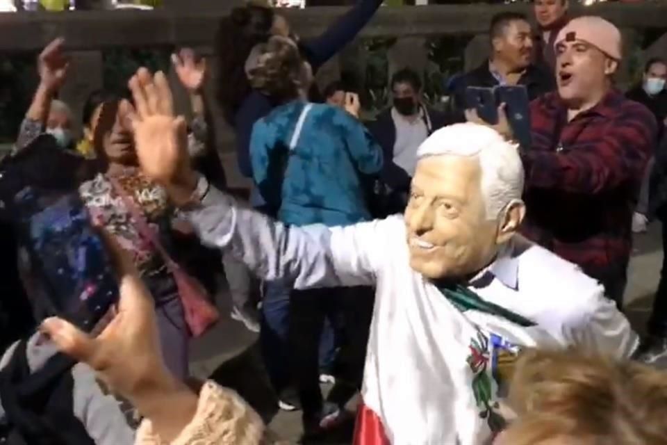 Música y tortas previo a marcha de AMLO Música y tortas previo a marcha de AMLO