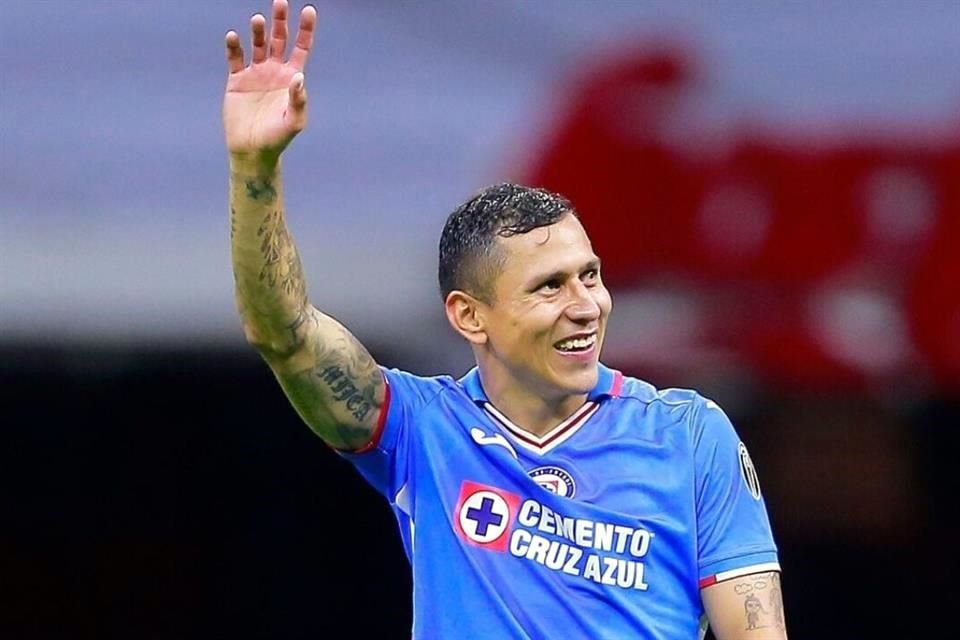 'Cata' Domínguez, entre el amor y el odio en Cruz Azul