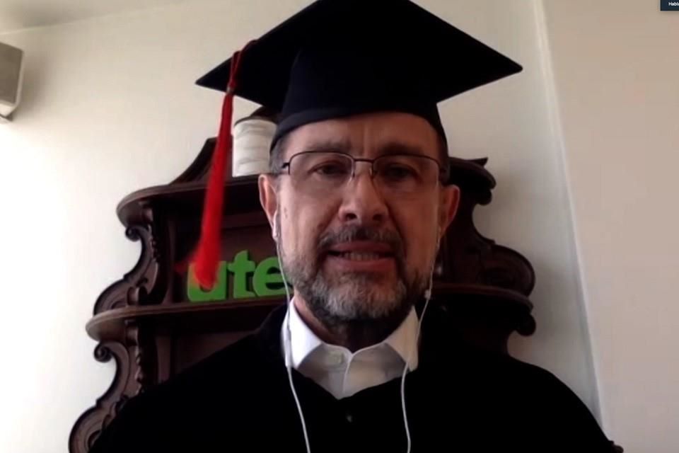 UTEL crea futuros con educación en línea