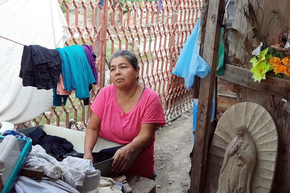 Esperan familias reubicarse tras incendio de 2022