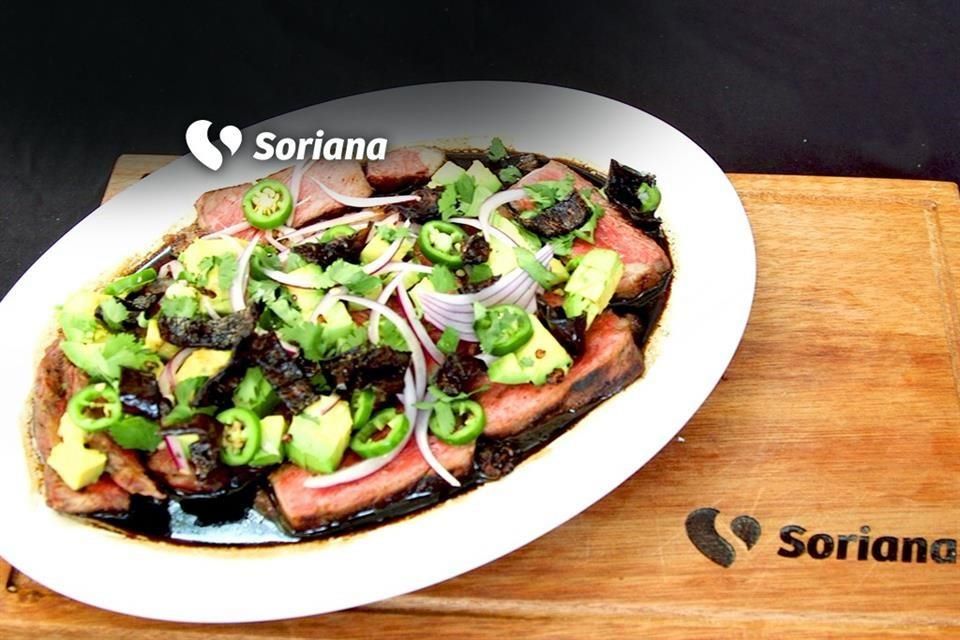 Aguachile de ribeye en salsas negras